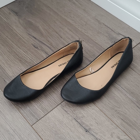 Call It Spring | Shoes | Call It Spring Black Flats | Poshmark